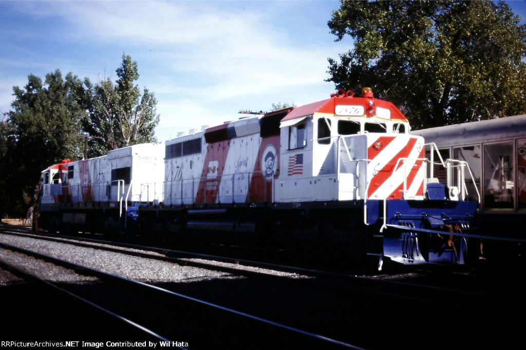 BN Bicentennial SD40-2 1876